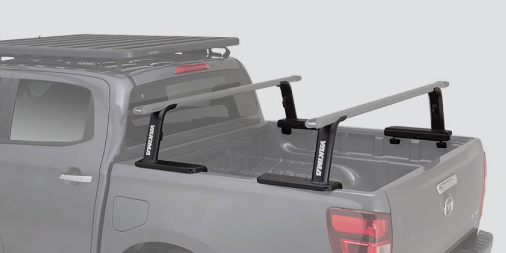 Yakima Outpost HD In Bed Rack Chevy Silverado. NZ – Sun And Snow